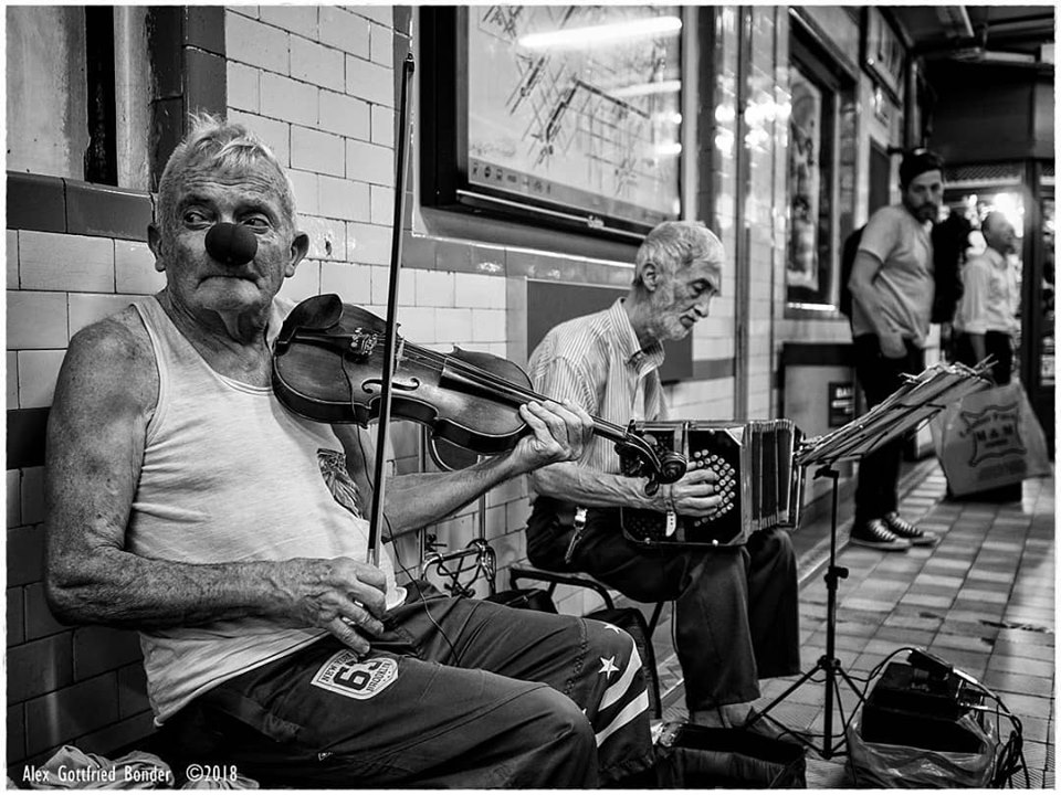 Alex Gottfried Bonder: “Esta foto en el Abasto refleja la integración ...
